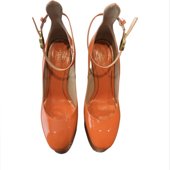 Valentino Garavani | Shoes | Like New Valentino Tango Pumps | Poshmark